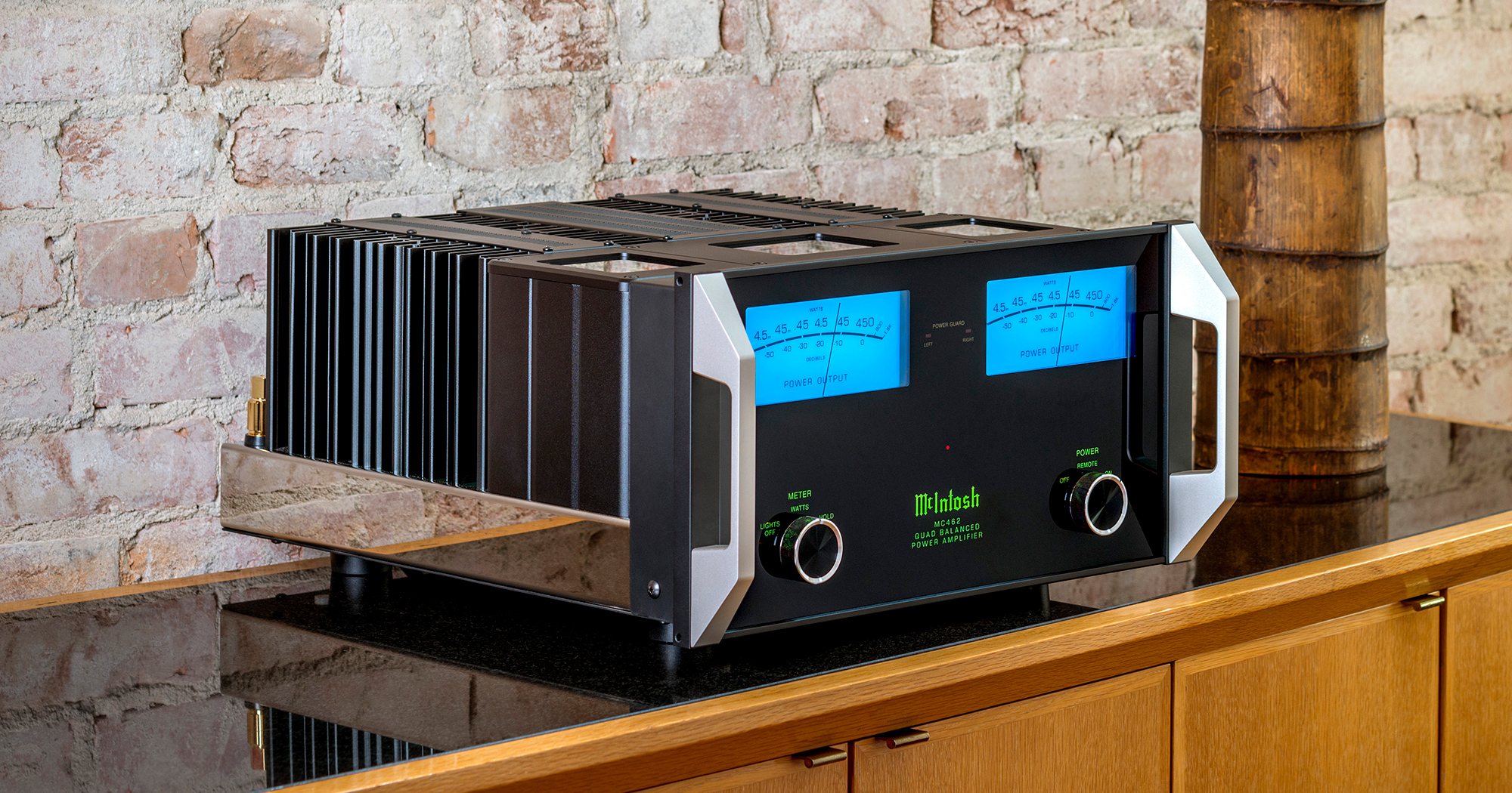 McIntosh - Audio Esoterica reviews the "superb sonics" of the MC462 ...